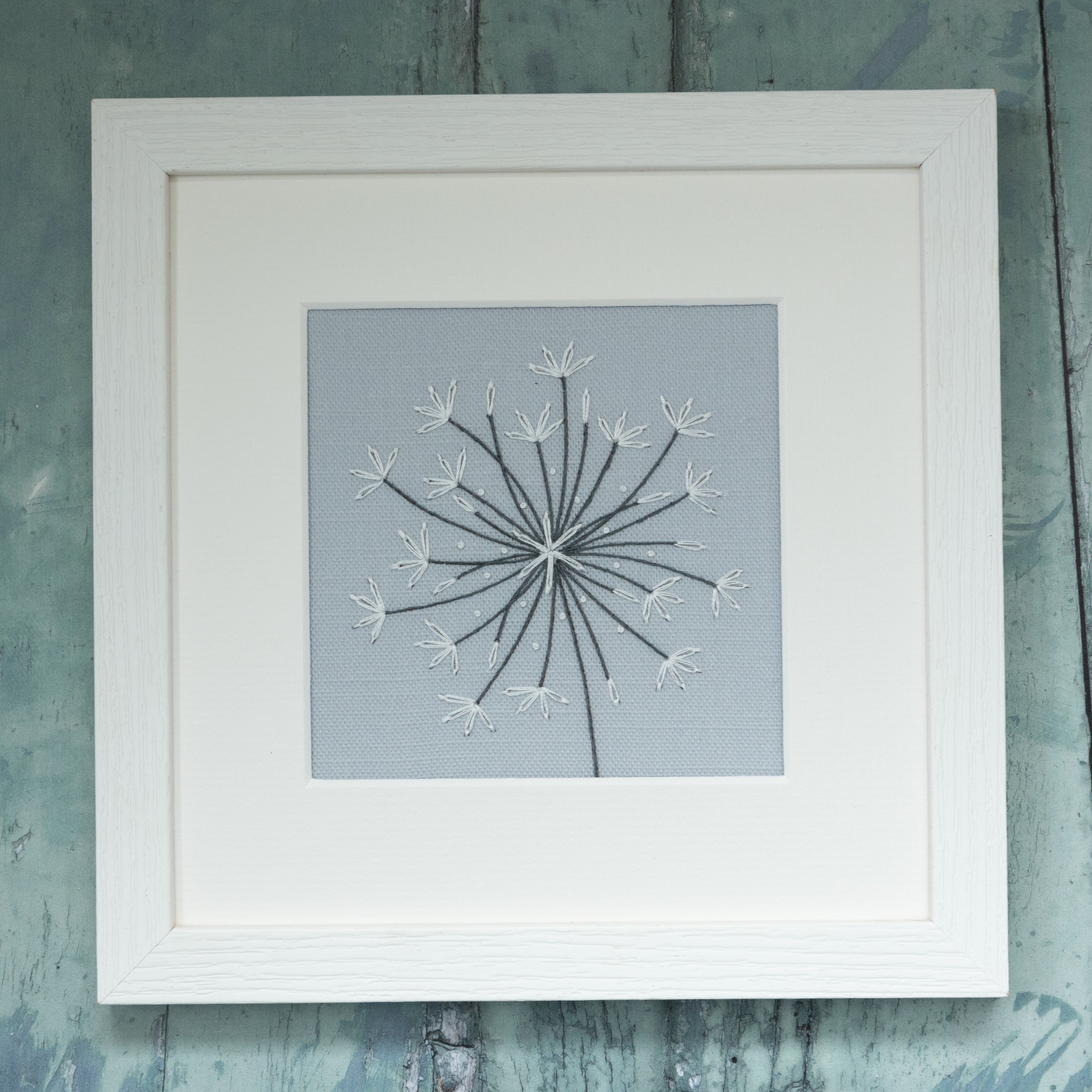 Wild Garlic Kit (Grey) – Jo Butcher Embroidery Artist